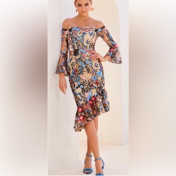 Alexia Admor | Dresses | Alexia Admor Sequin Embroidered Floral Dress ...